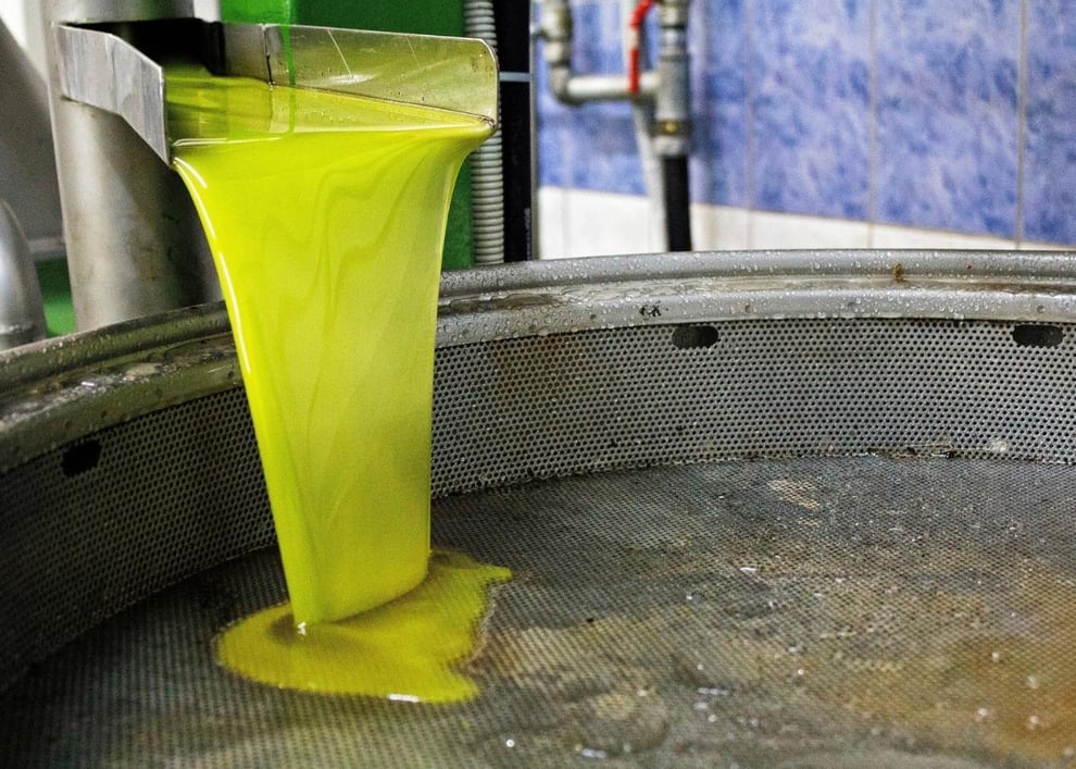 Precision Chemical Mixing Solutions - Elevate Your Production - Admix